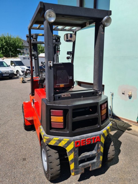 Desta DV25A - manipulační technika | AUTO-AGRO-HOLÍK